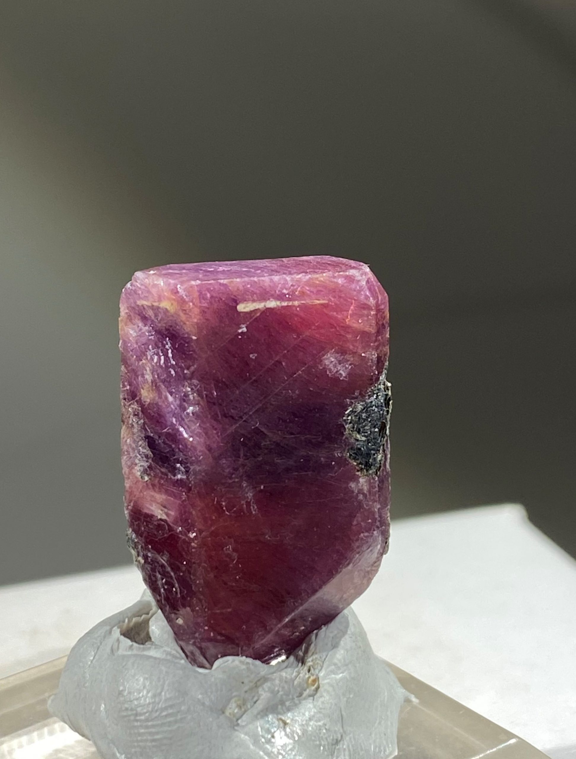 Corundum var. Ruby - ROCKYGEMS.COM Marketplace